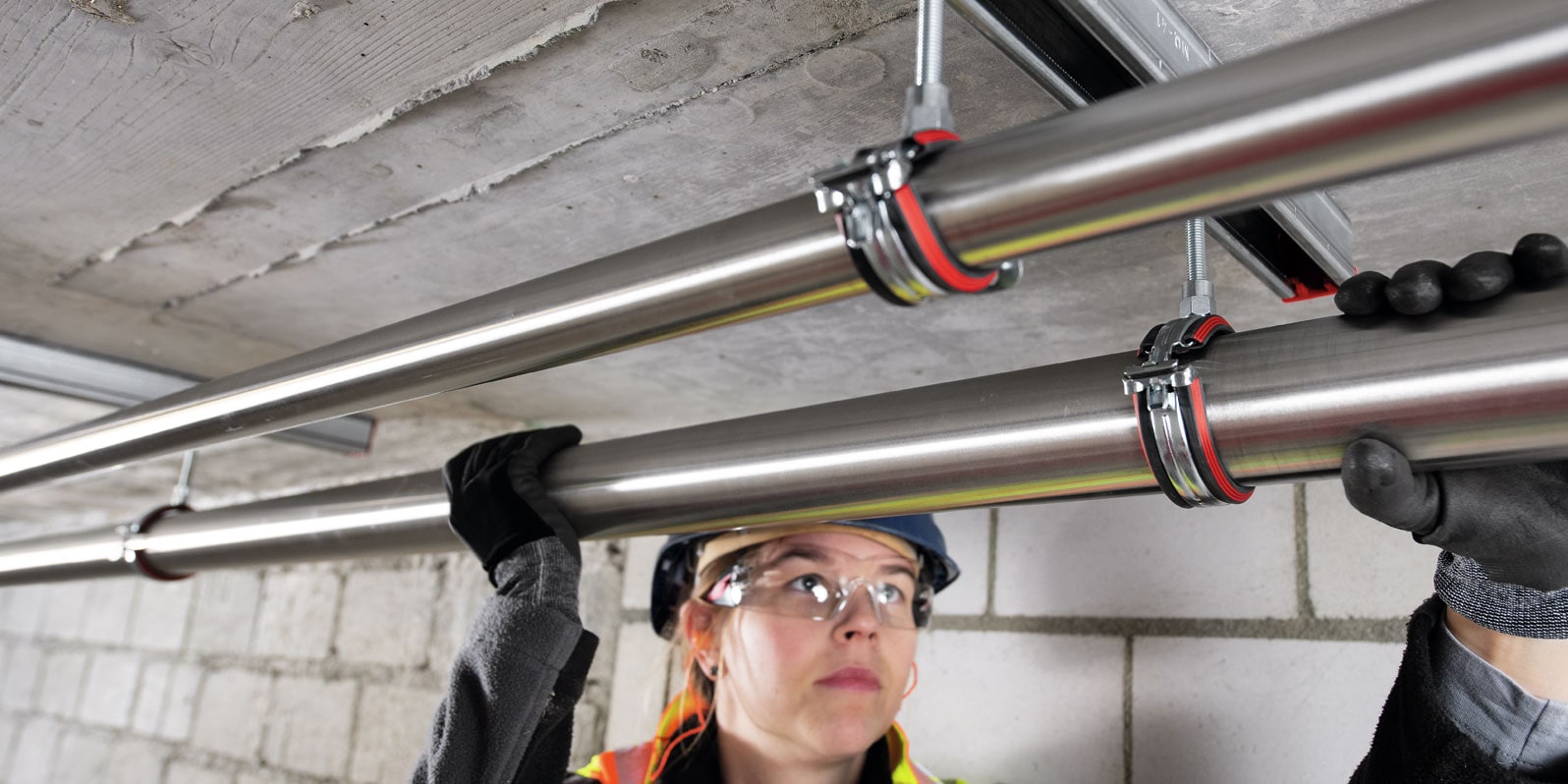 Table Console Pour Tuyaux De Plomberie